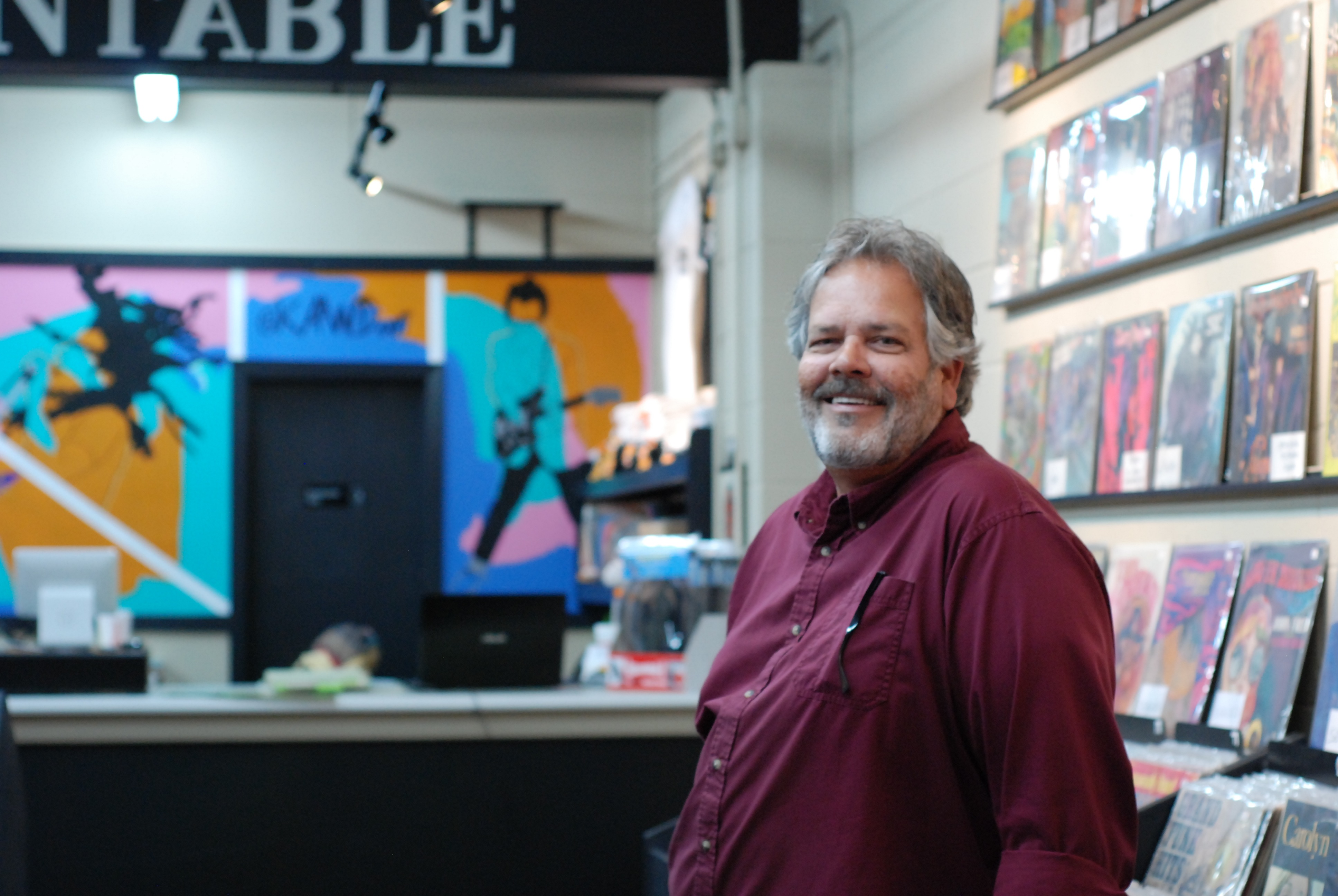 Diggin’ the tunes at Capital City Records - [225]