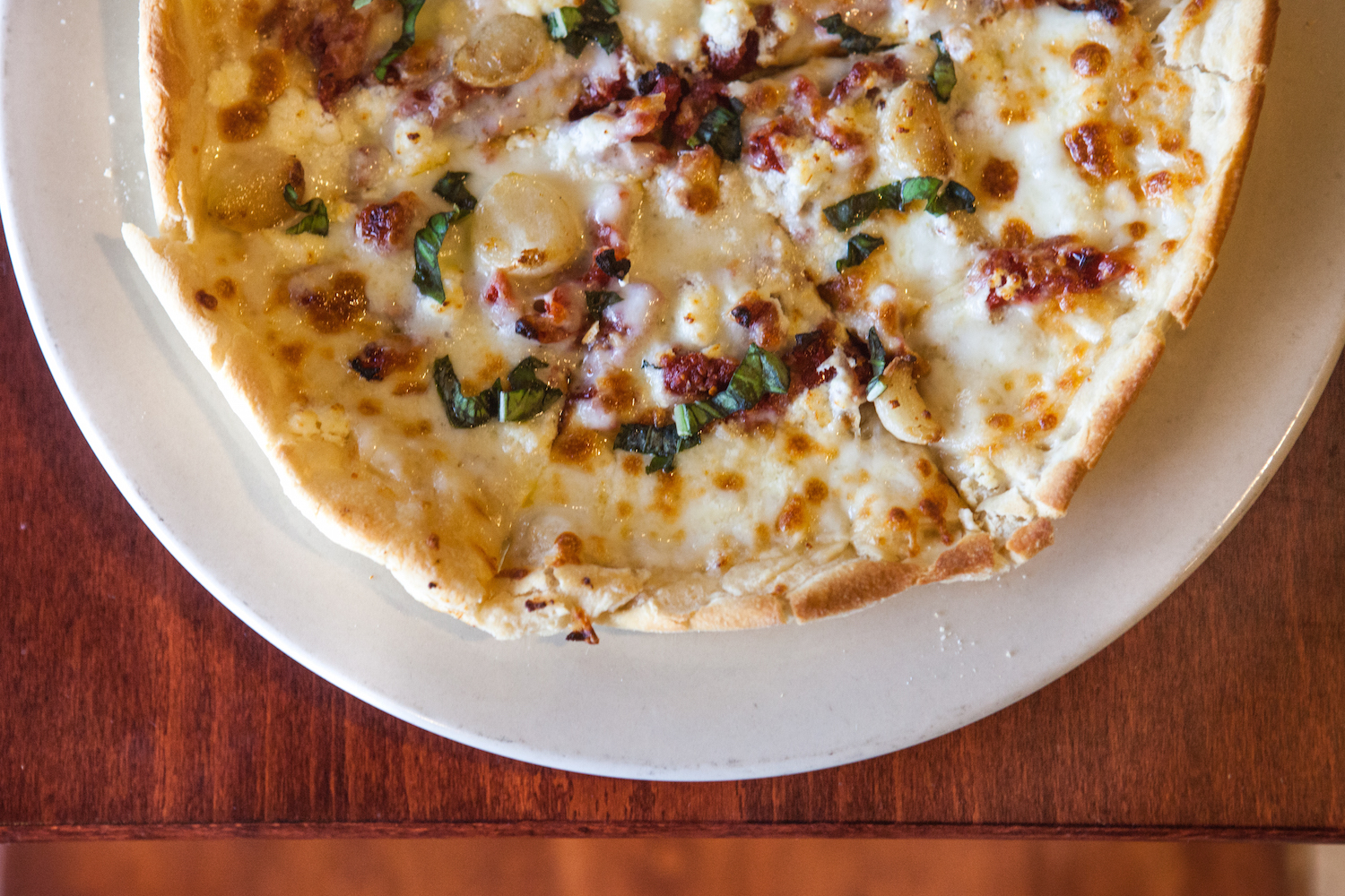 Fast Break: A satisfying personal pizza at Isabella’s Pizzeria