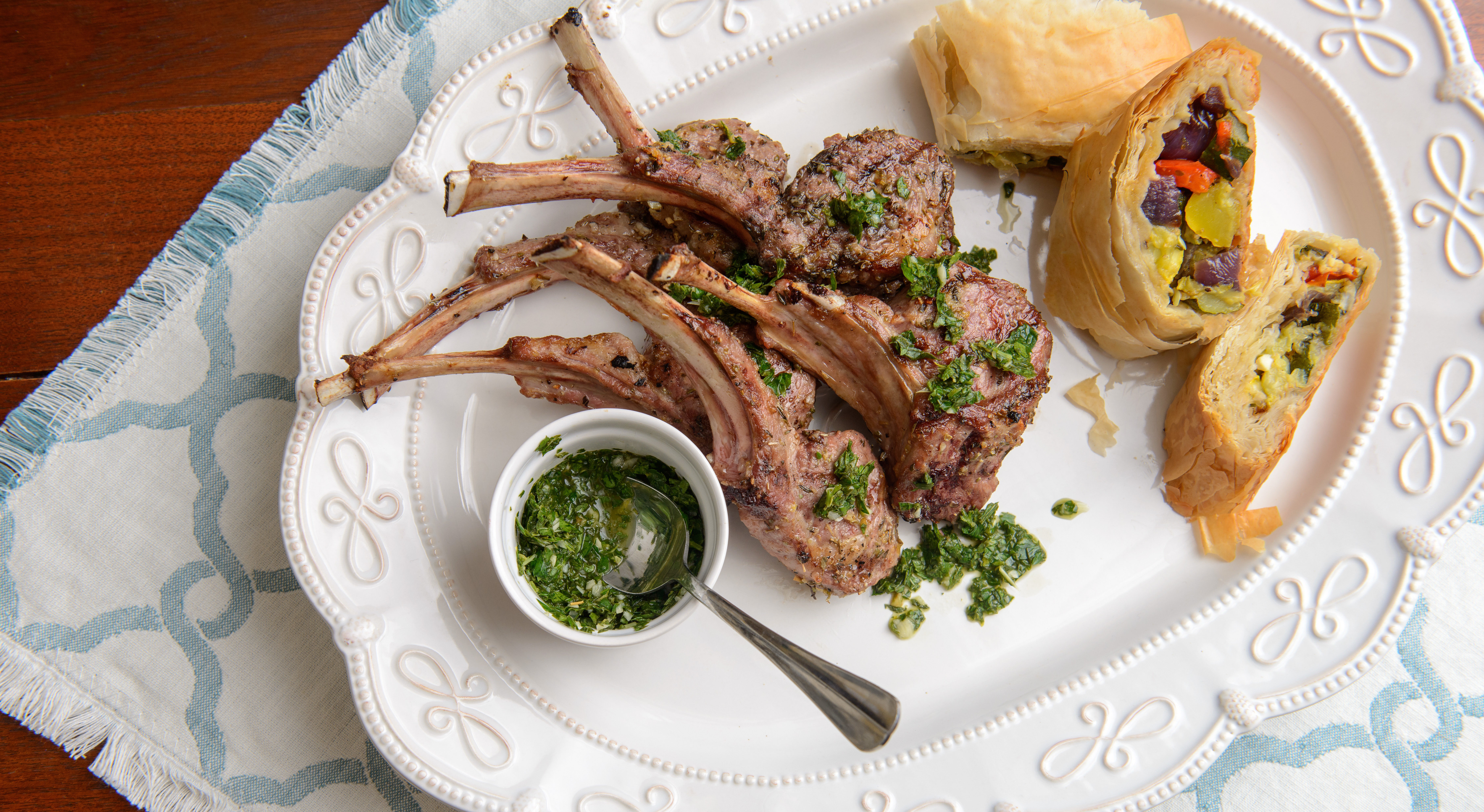 A bright and seasonal menu perfect for entertaining outside - [225]