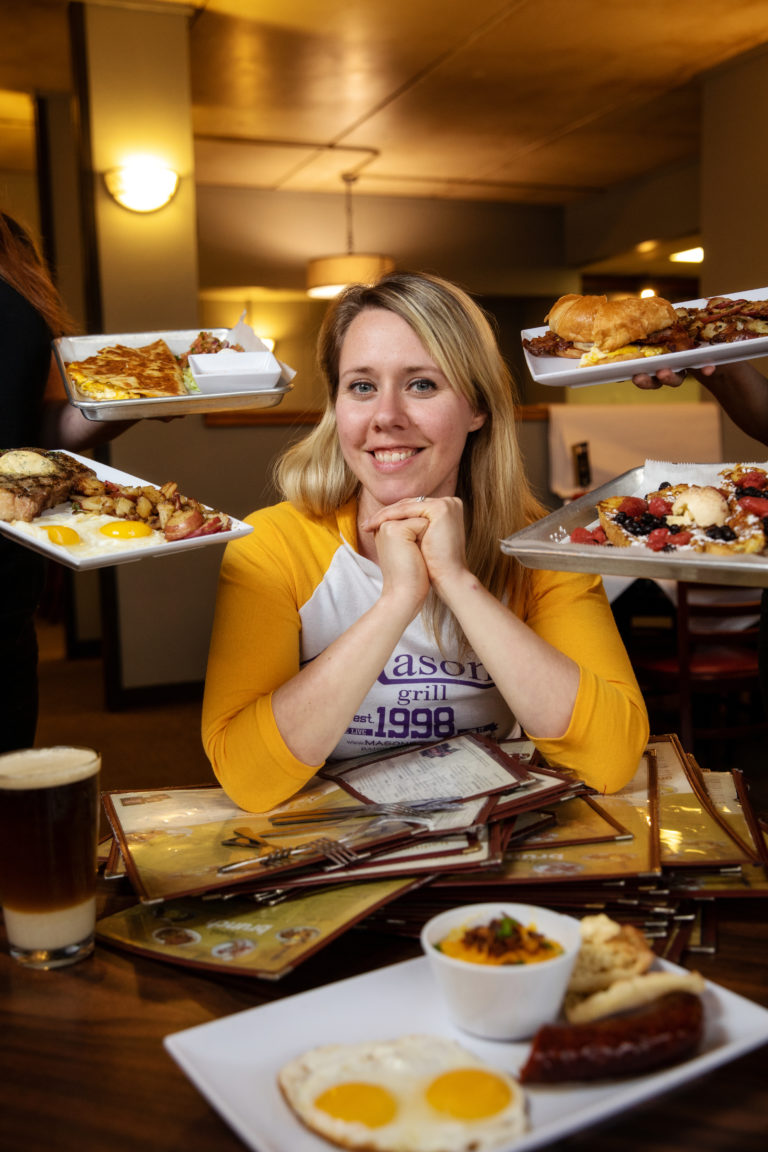 What’s it like for hosts and hostesses when the brunch rush hits - [225]