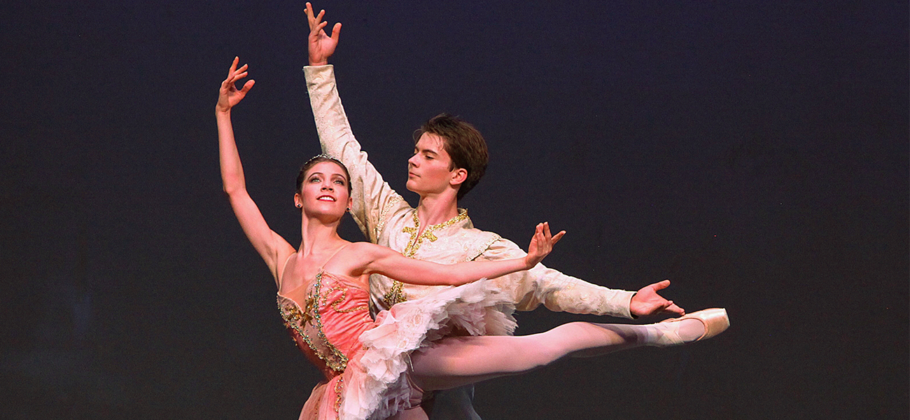 Professional dancers return to celebrate the ballet company that helped ...