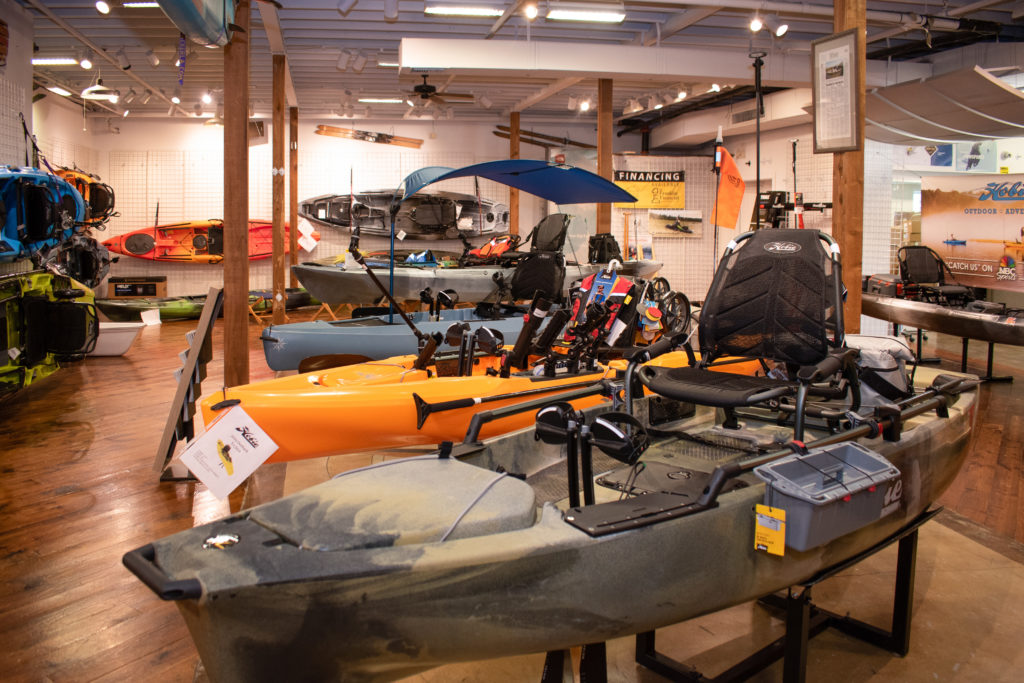 Local shops to get sporting and outdoor goods - [225]