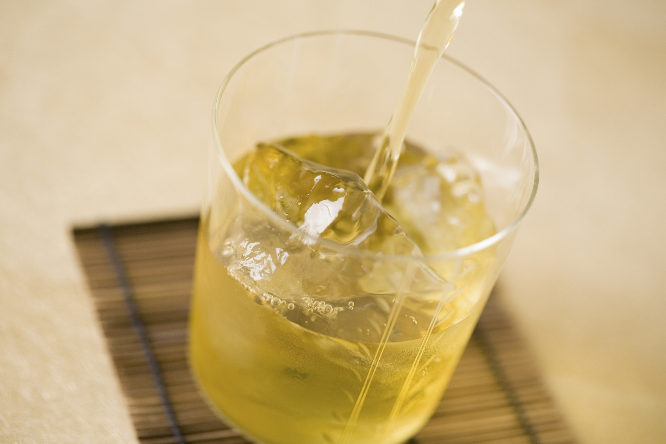 Perk up your morning with this easy iced green tea and grapefruit sipper