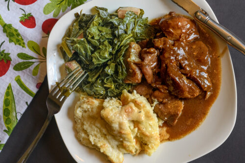 Braised Country-style Pork Ribs in Brown Gravy