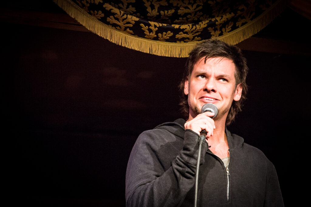 Comedian Theo Von captivates crowds with Louisiana-style stories about ...