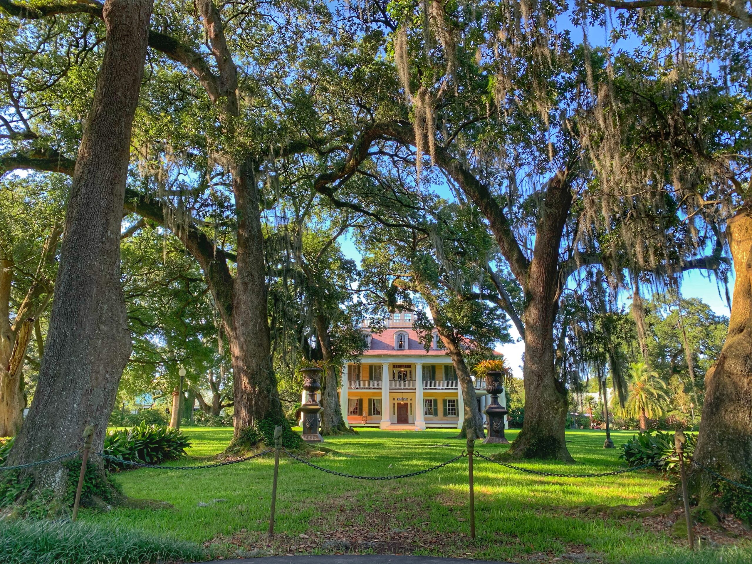 Summer Insider's Guide: Houmas House - [225]