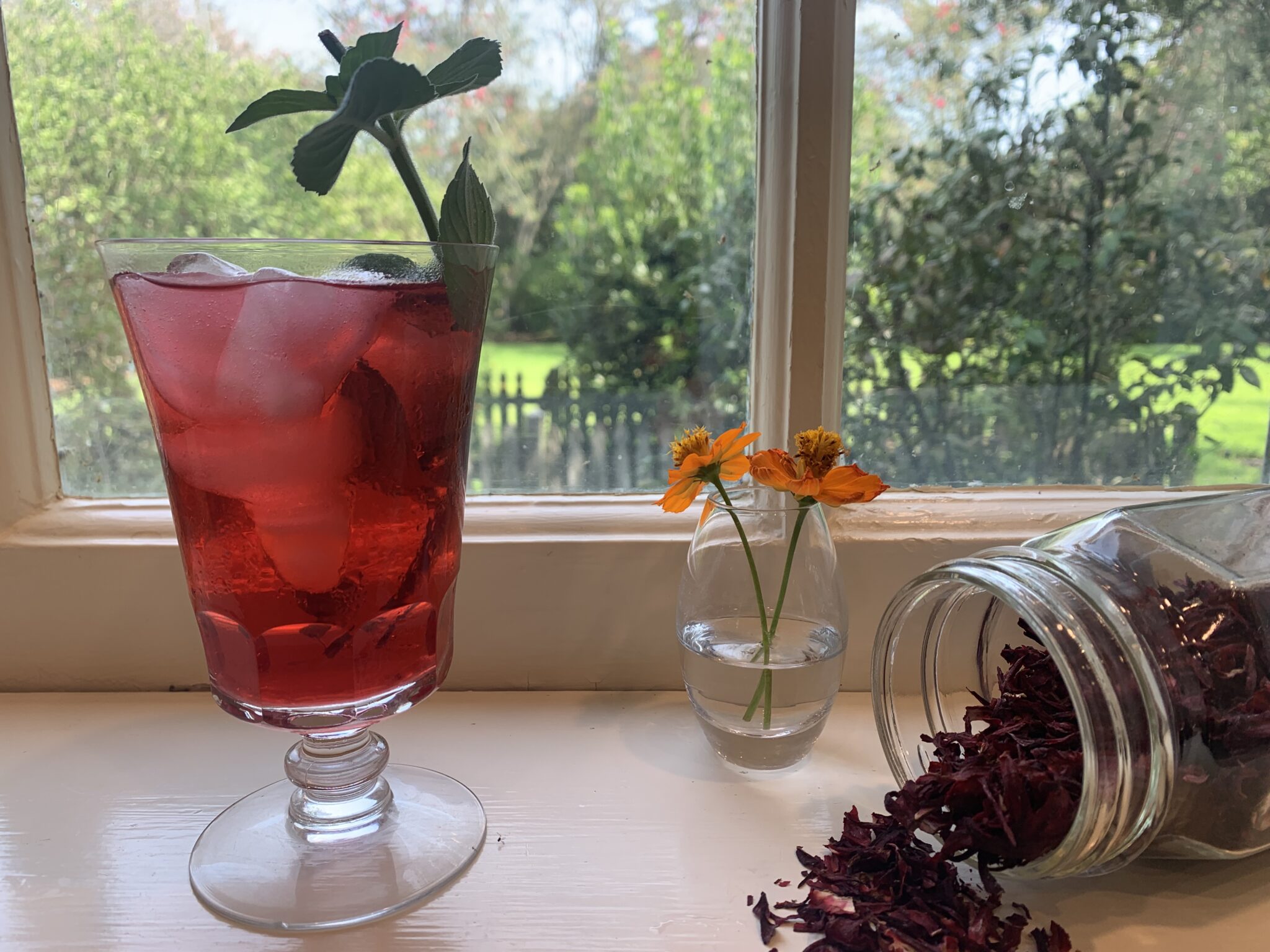 While we’re on the subject of pink: Easy hibiscus tea and cocktails to ...