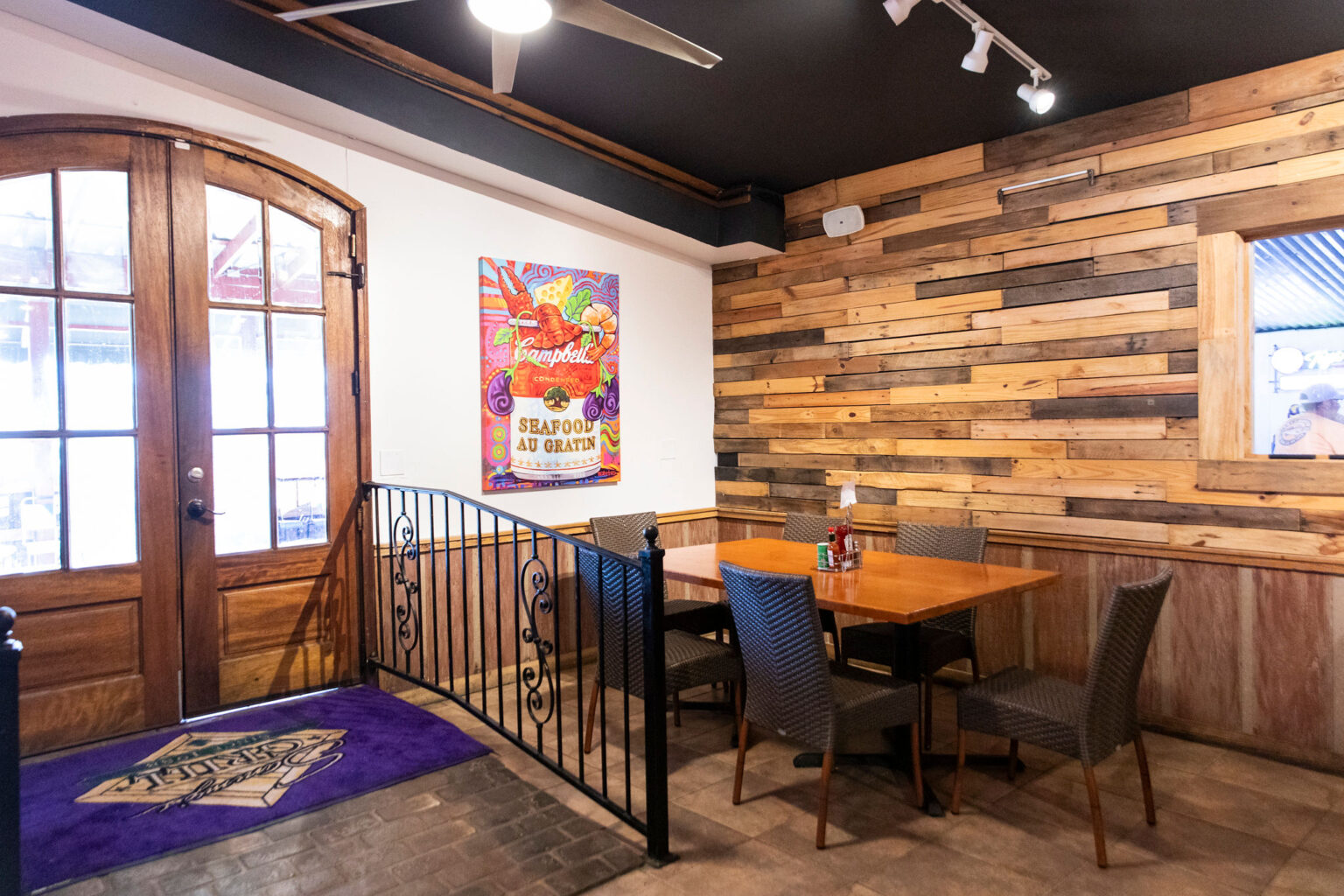 Inside the new Prairieville location of Sammy’s Grill