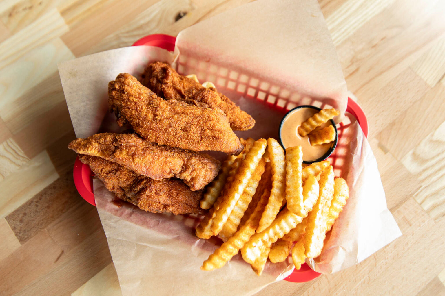New homegrown fast-food concept Chicken Wagon serves Nashville-style ...