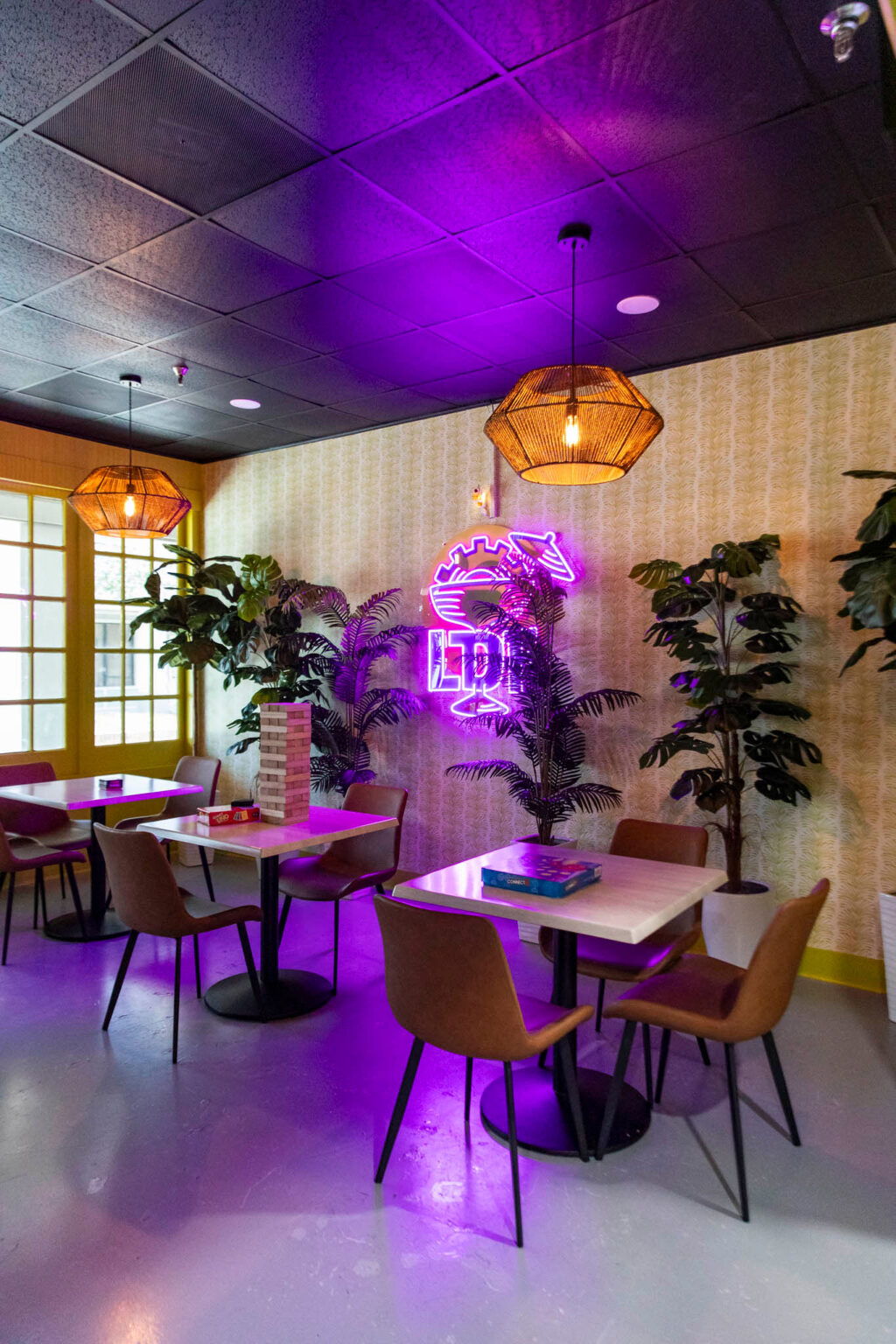Inside Louisiana Daiquiri Factory, a new tropical-themed bar