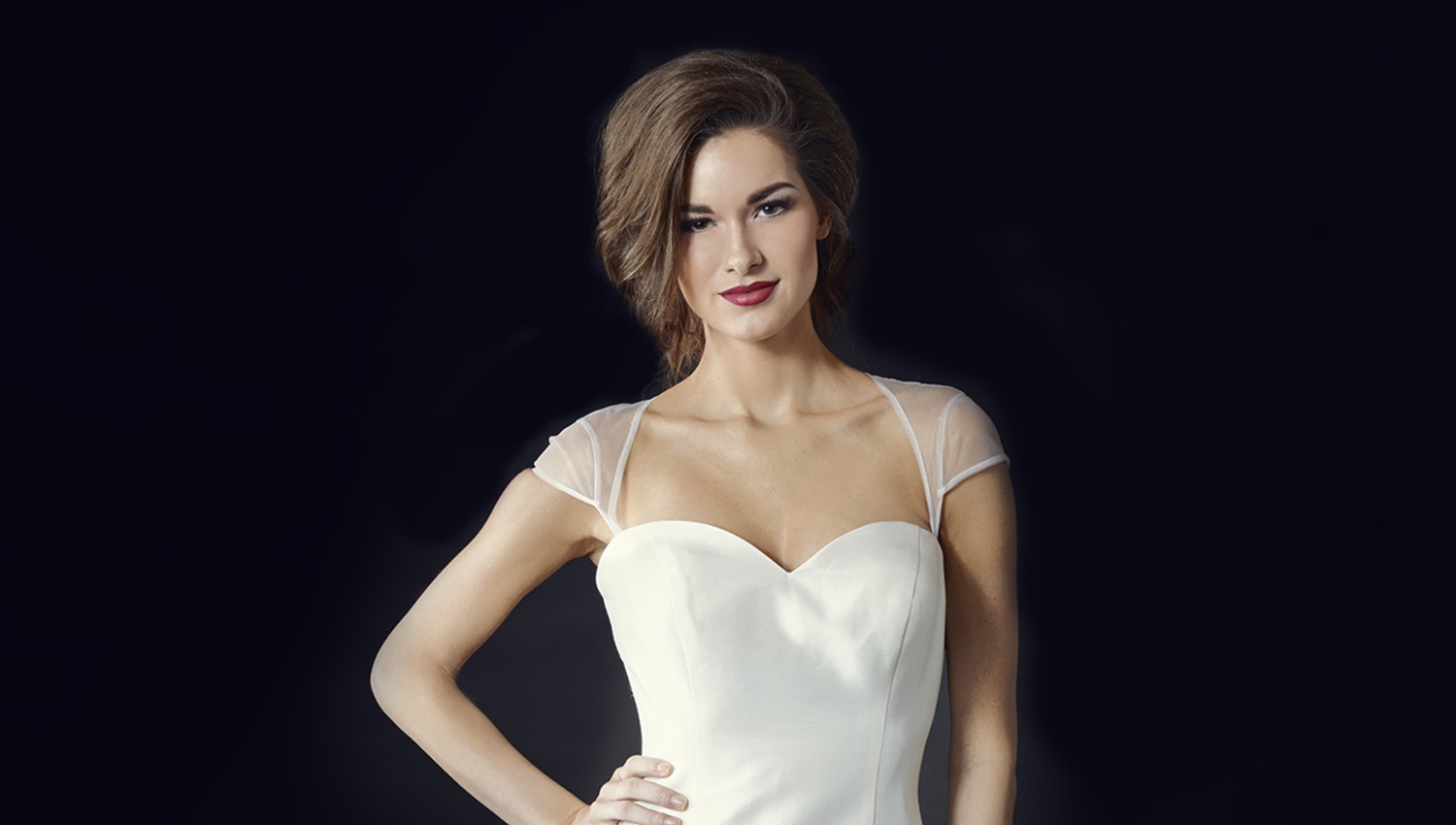 Heidi Elnora at I Do; NK tent sale at Hollydale