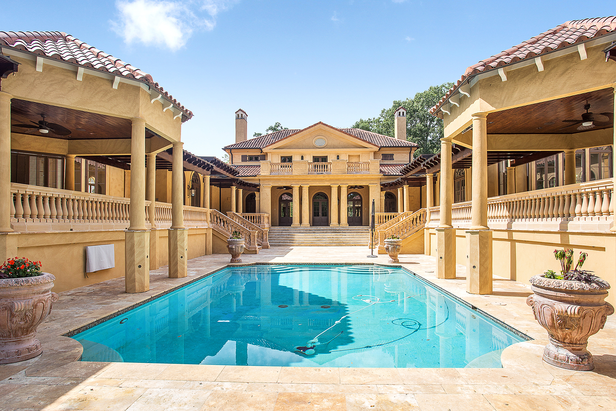 Great estates: Luxury homes at the top of the local market - inRegister